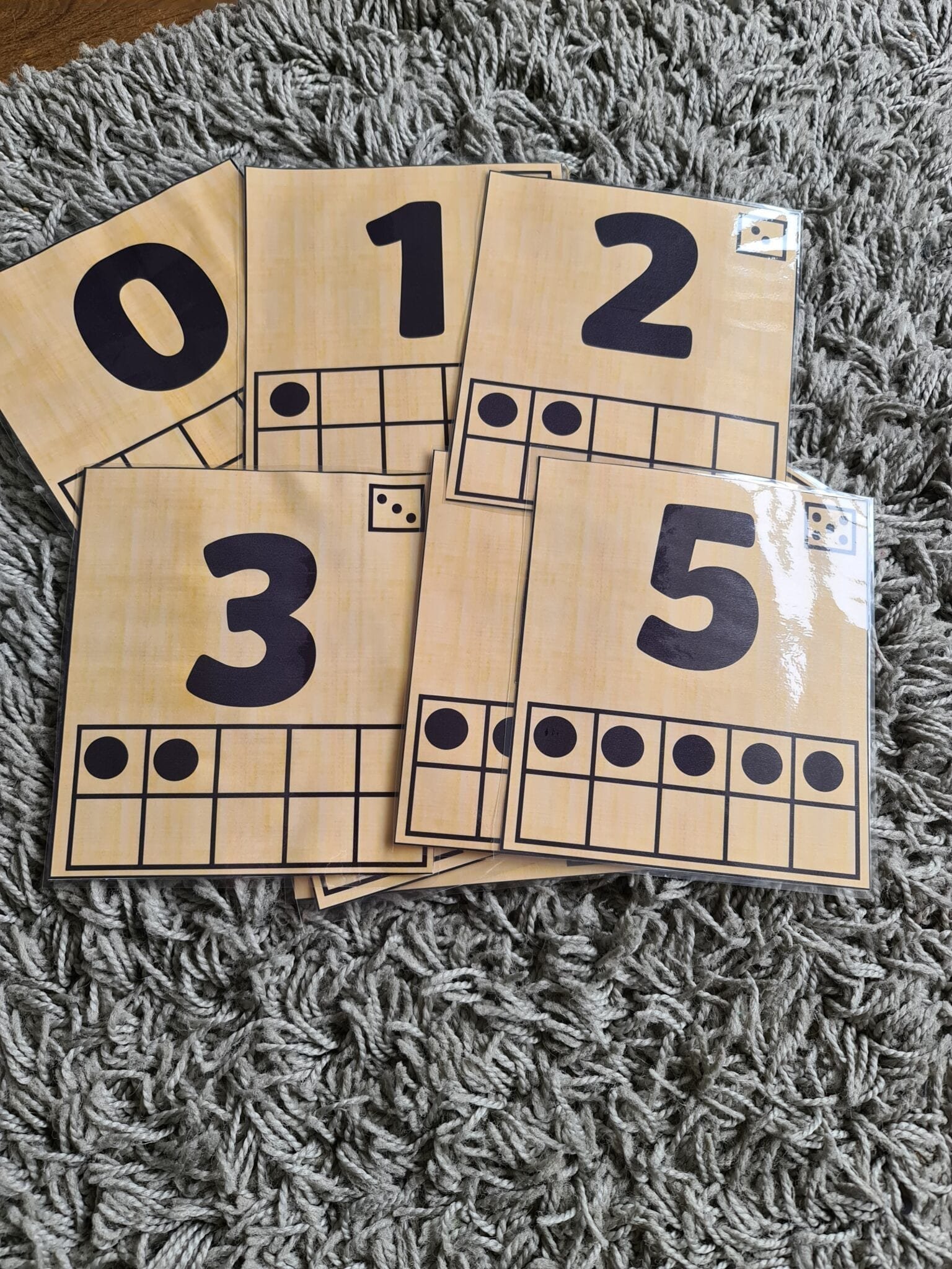 Natural-themed 0-10 numeral cards with ten frames and dice ...
